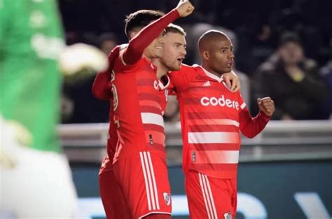 River Plate GoleÓ 4 1 A Banfield Y EstirÓ Diferencias En La Cima De La
