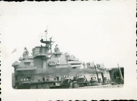 Wwii 1940s Uss Essex Cv 9 Aircraft Carrier Us Navy Official 4x5 Photo At Dock £386 Picclick Uk