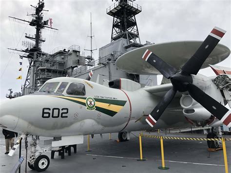 무료 사진 항공기 엔진 항공기 군사 항공모함 비행기 비행기 해군 프로 펠 러 차량 에 어 포스