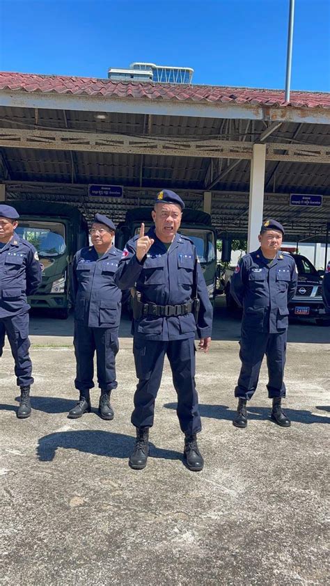 លោកឧត្តមសេនីយ៍ត្រី ហេង ប៊ុនទី បានដឹកនាំប្រជុំជួរទ័ព ត្រួតពិនិត្យកម្លាំង មធ្យោបាយ សម្ភារៈ