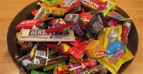 Dangerous Suspicious Candy Given To Trick Or Treaters Throughout The U