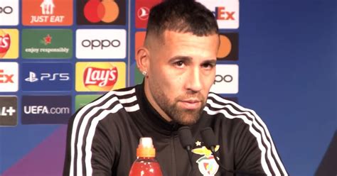 Nicolás Otamendi Contó Que Habló Con Lionel Messi Tras Su Problema