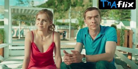 Olga Starostina Breasts Scene In Mayor I Meymun