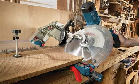 Торцовочные пилы: функционал и параметры выбора