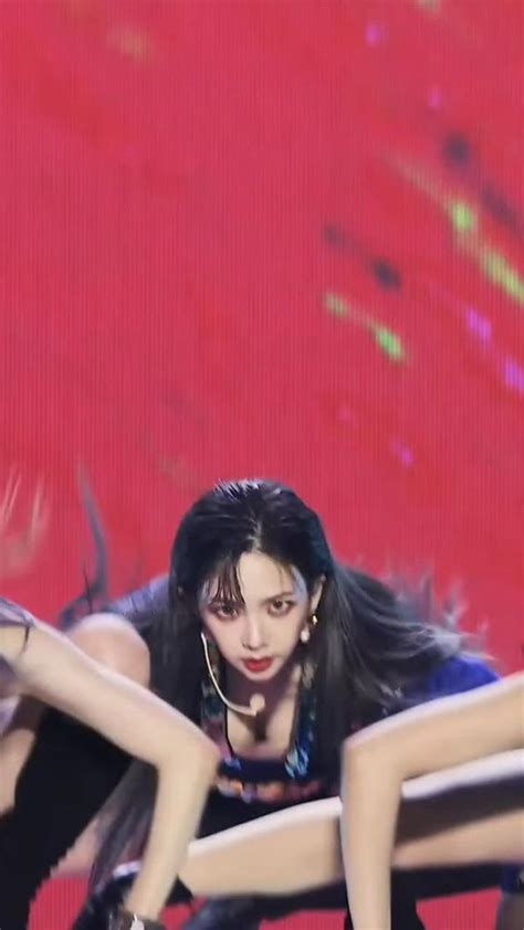 움짤 多 통통 튀는 카리나 2 에스파 Artofit