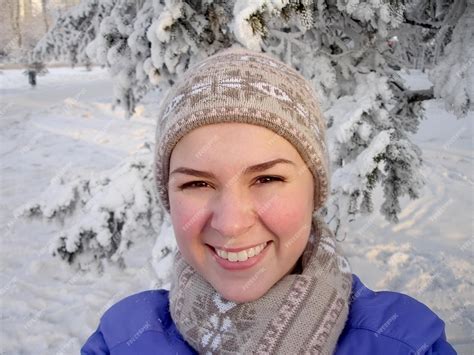 Premium Photo Girl Smiling In The Snowy Forest Selfie