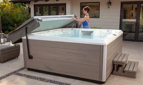 How To Use A Hot Tub Cover Lifter Storables
