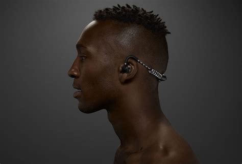 Stadion Lightweight Bluetooth Headset Key Features Price And Alternatives