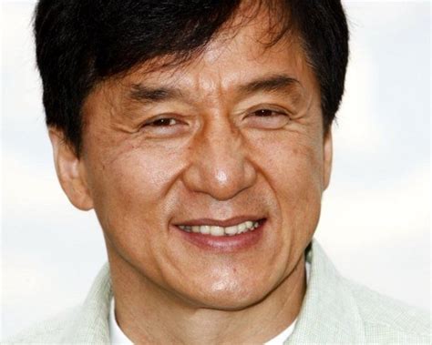 جاكي شان يعد بجائزة ضخمة لمخترع لقاح ضد فيروس كورونا Pnn