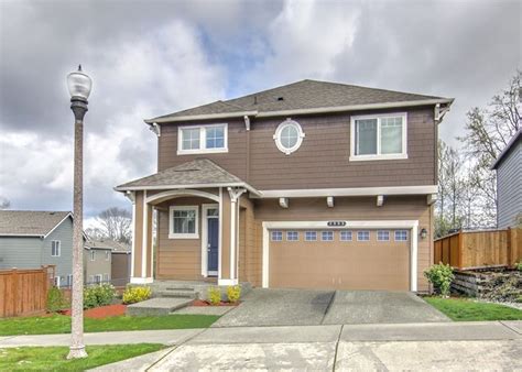 Lorri Fowler Realty One Group Orca Gold Updated October 2025