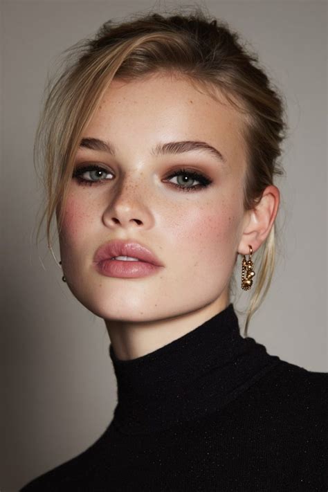 20 Stunning Makeup Looks For Fair Skin That Youll Love