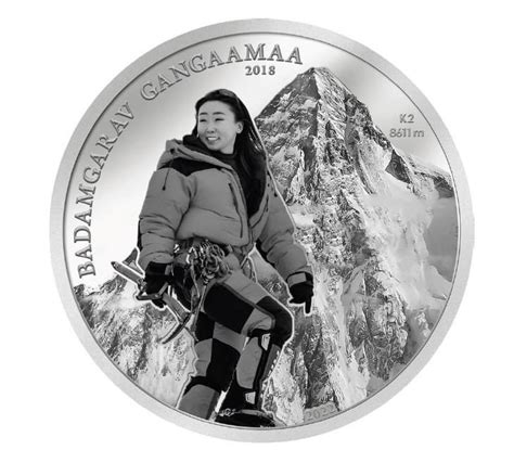 Уулчин Б Гангаамаа дурсгалын зоос гаргажээ Tac Mn