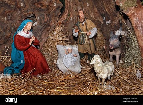 Nativity Scene Nativity Scenes Stock Photo Alamy