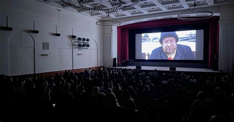 БЕЗДОМНЫЙ С КИНОАППАРАТОМ Bezdomskino • Instagram Photos And Videos