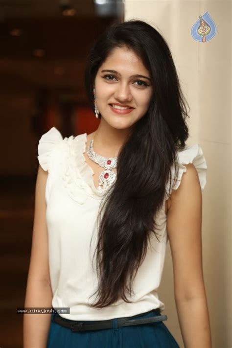 Simran Chowdhary New Stills Photo 87 Of 98