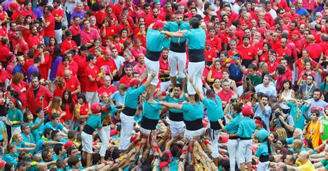 Docker Bridges Agents And Containers With New Mcp Catalog And Toolkit Infoq