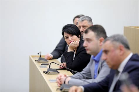 ქართული 🔵 პოლიტიკური გაერთიანება ქართული ოცნება დემოკრატიული საქართველოს“ გორგასლის ოფისში