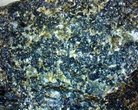 672 Mafic And Intermediate Igneous Rocks 0 To 20 Quartz