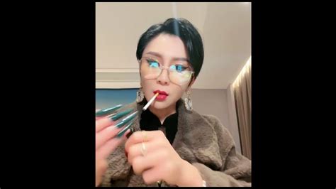 China Beautiful Girl Jueba Smoking Chatting 273 Youtube