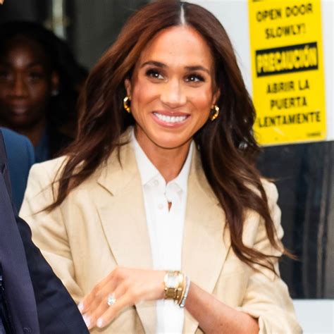 7 Pieces Of Jewelry Meghan Markle Wears On With Love Meghan And Yes