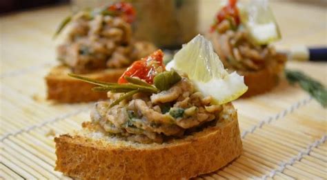 Фасолевый паштет с вялеными томатами и каперсами, пошаговый рецепт с ...