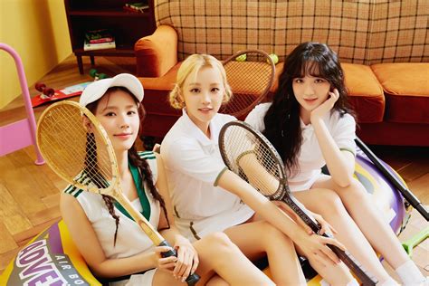 220822 Group Universe Photoshoot Our Own Agit Rgidle