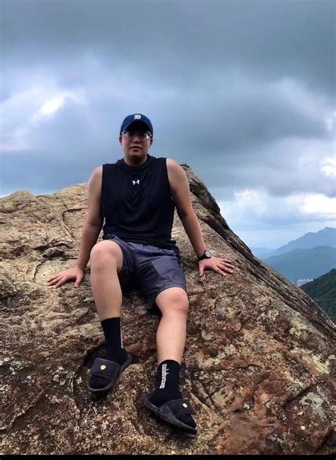 Junnan Dong 董俊男 Hanson