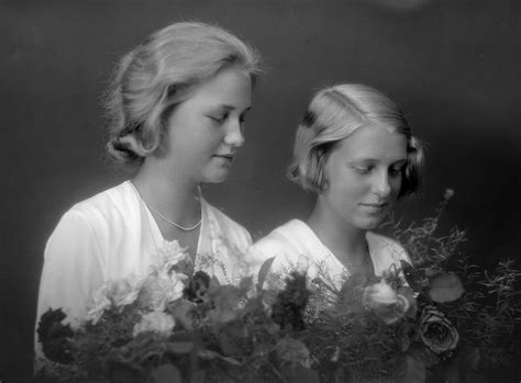 Systrarna Hedin Östergötlands Museum Digitaltmuseum