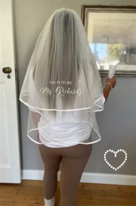 Personalised Future Mrs Hen Party Veil Bride Bridal Bachelorette