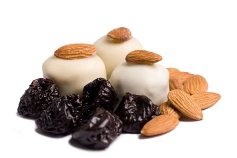 Шоколадный Путь Орехи в шоколаде Шоколадное драже Фрукты в шоколаде Миндаль в шоколаде