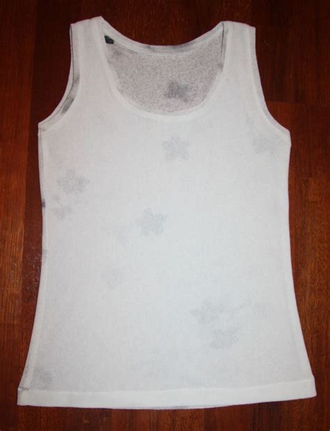 Как обработать горловину и проймы в трикотажном изделии — Шитье Выкройка