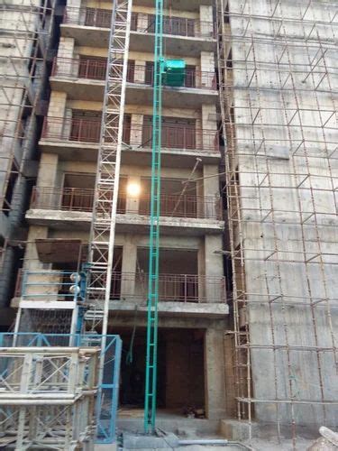 Quality Building Material Lifting Machine Capacity 1 2 Ton At
