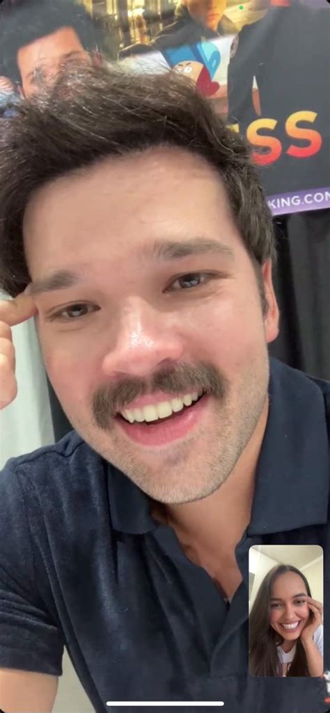 Camisa Musculosa Nathan Kress