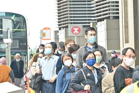 將軍澳綫列車故障｜稱零件使用已久難免老化 乘客：「人老都衰㗎啦」 新冠疫情專頁