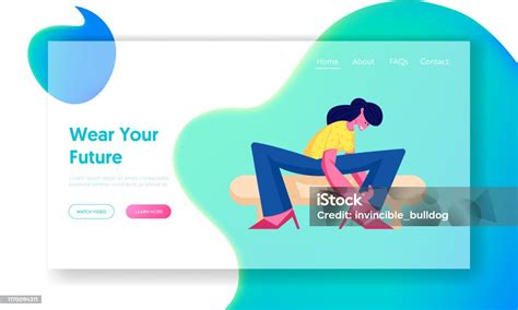 쇼핑 웹 사이트 방문 페이지 풋기어 스토어의 소파에 앉아 신발을 입고 있는 젊은 여성 젊은 소녀 선택 하 고 피팅 신발 에 시장 또는 쇼핑몰 웹 페이지 배너 만화 플랫 벡터