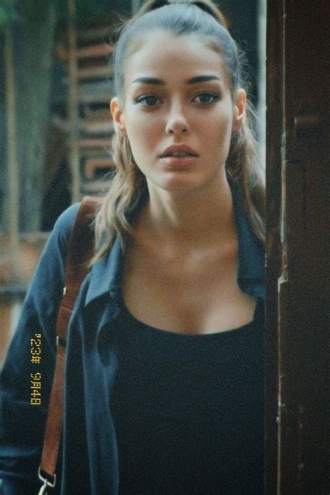 Pin By Sahil Shaikh On Turkey Actress Actresses Turkey
