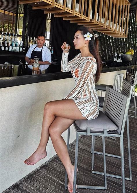 패션엔 김희정 발리를 뜨겁게 알맞게 탄 구릿빛 몸매 핫걸 비키니 망사 리조트룩