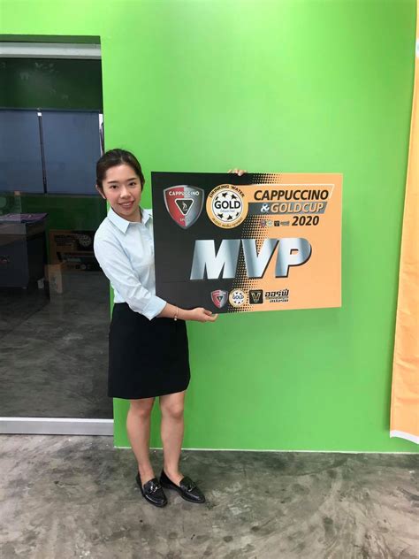 จัดการแข่งขันทั้งที ป้ายก็ต้องสีสวยดูดีสิค้าาาาา 🎉 งานพิมพ์ป้ายประกาศรางวัลบนฟิวเจอร์บอร์ดของทีม