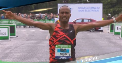 스포츠영상 파리 마라톤 우승자 우마 결승점 놓칠 뻔했네