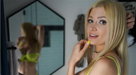 Asmr Maddy Age Height Net Worth Boyfriend Bio Wiiki Facts