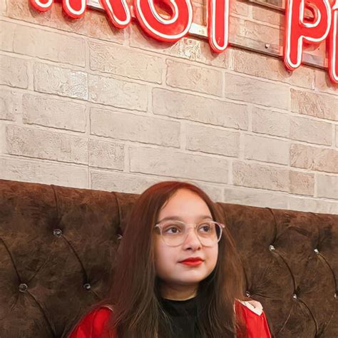 Umama Khan Undergraduate History Research Profile