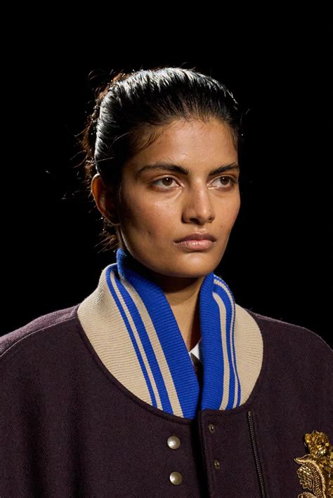 Défilé Dries Van Noten Prêt à Porter Automne Hiver 26 27