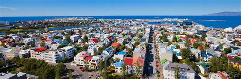 아름다운 와이드 앵글 공중 뷰 아이슬란드 레이카비크 잔점박이 및 스카이라인 레이캬비크에 대한 스톡 사진 및 기타 이미지 레이캬비크 도시 아이슬란드 Istock