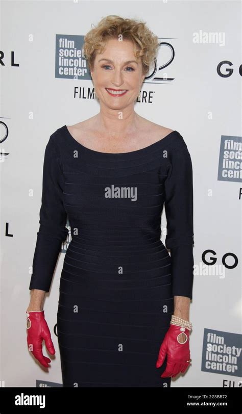 File Photo Actress Lisa Banes Has Passed Away After Hit And Run
