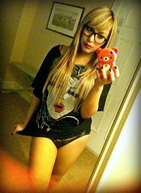 Kiyana Selfie Ilovebrownandasianpussy