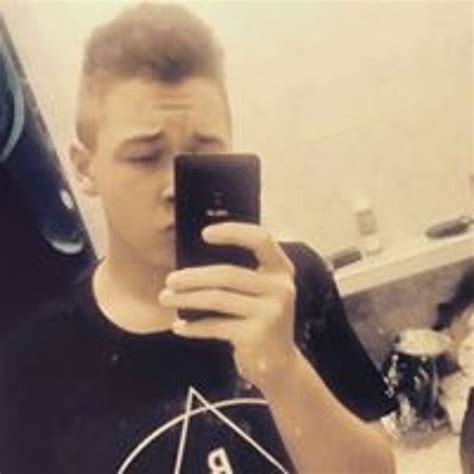 Stream Daniel Salamon Music Listen To Songs Albums Playlists For