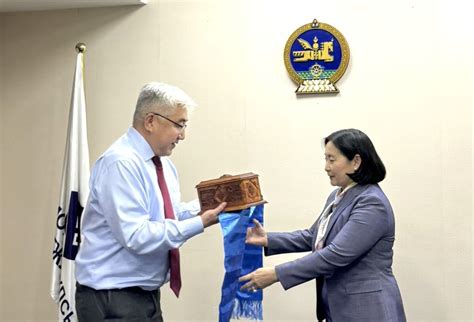 Хөгжлийн банкны гүйцэтгэх захирлаар З Нарантуяаг томилжээ