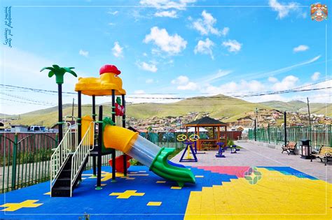 Бичил цэцэрлэгт хүрээлэн байгууллаа