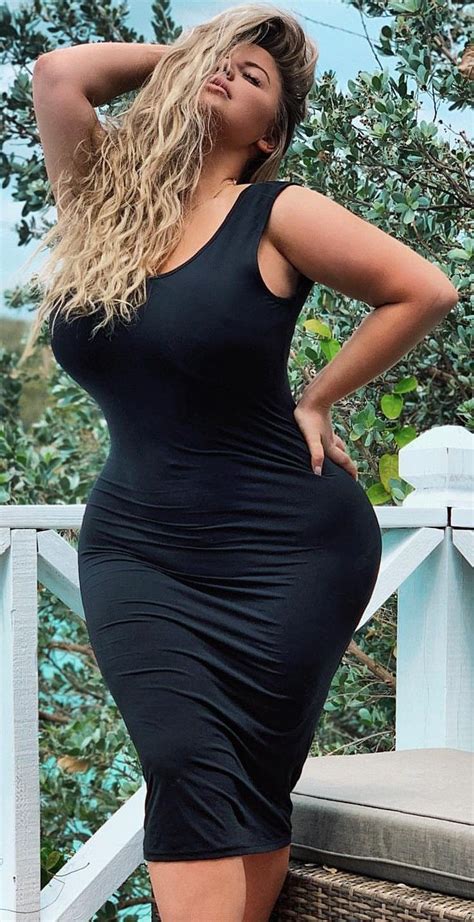 Pin By Daysi Calix On Bedroom Curvy Woman Plus Size Model Curvy