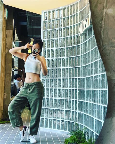 Bibi updates on Twitter nakedbibi Instagram BIBI 비비 https t co CXImP i x Try this